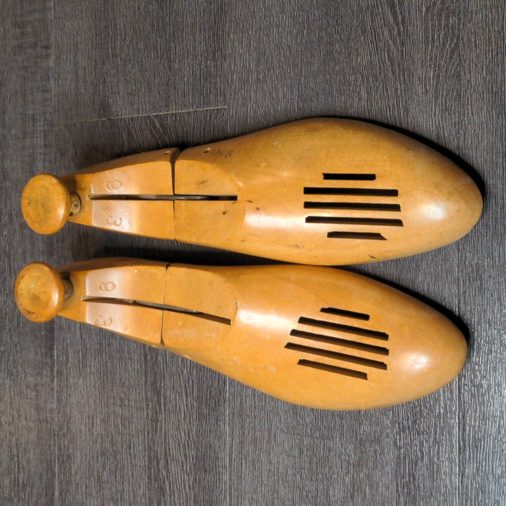 Vintage Wooden Shoe Form Stretcher Mold Inserts Los A… - Gem